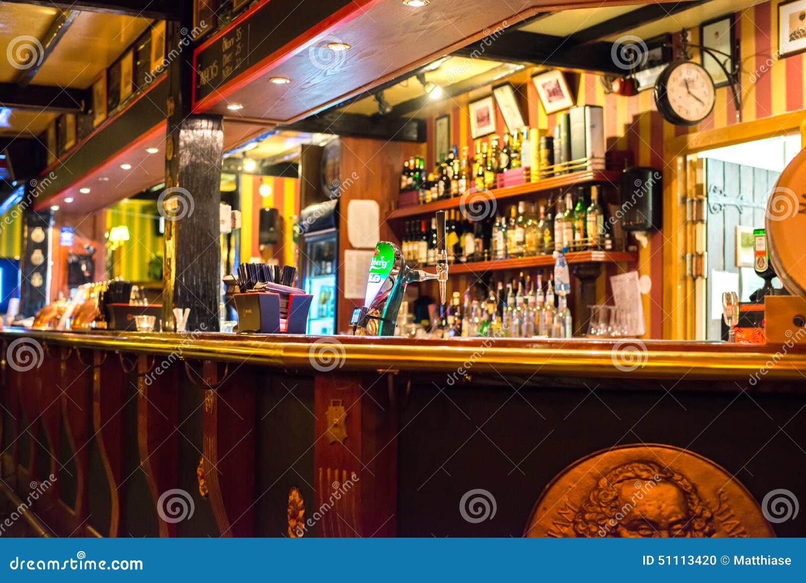Traditional english pub editorial image. Image of english - 51113420
