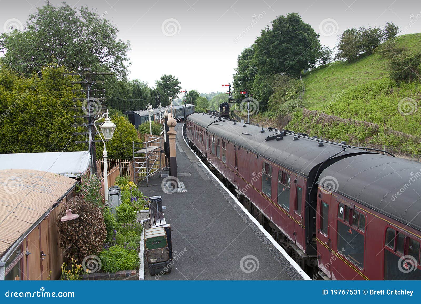 Traditional English Railway Station Stock Image - Image of rural, cars ...