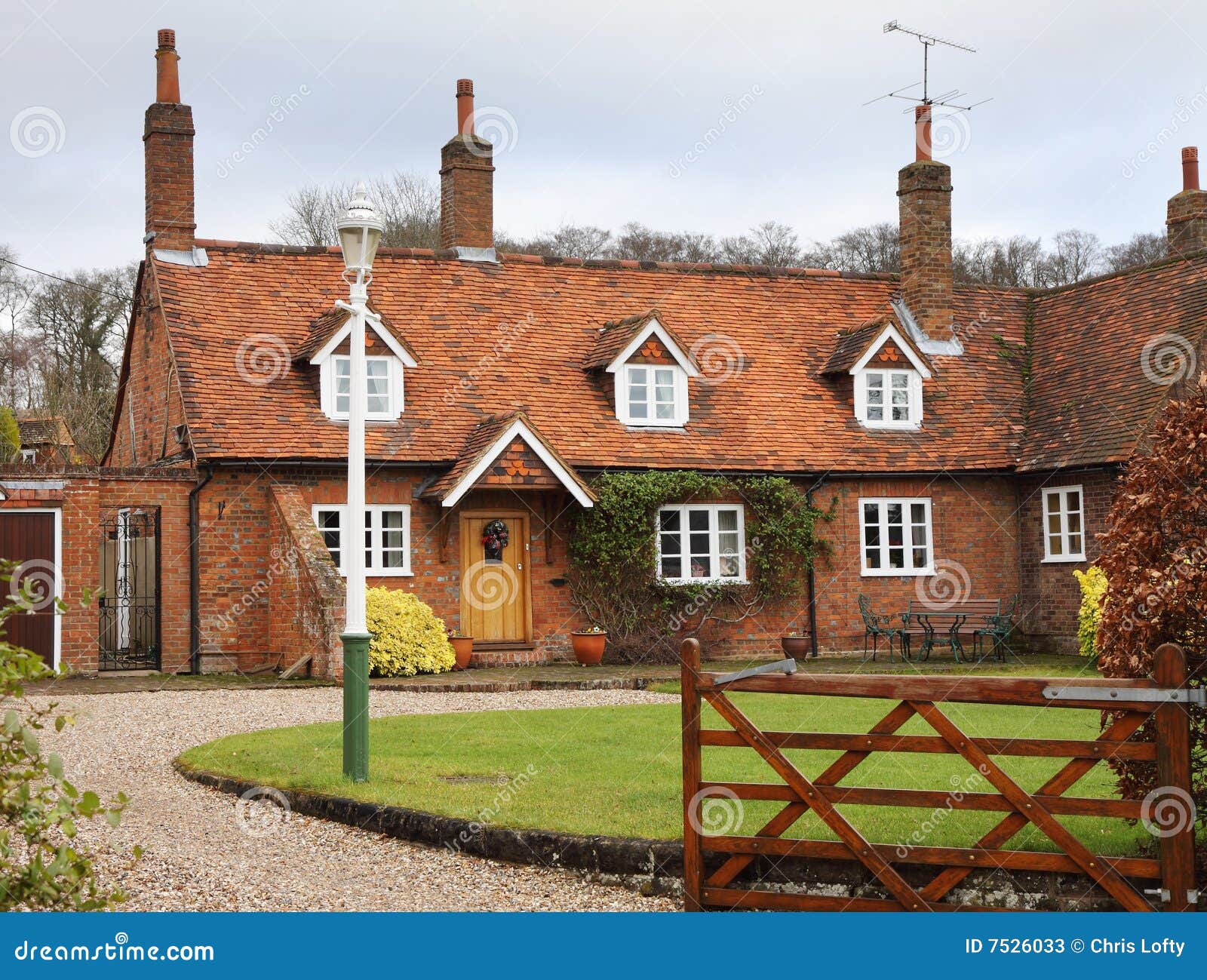 Traditional English Village House Stock Photos - Image: 7526033