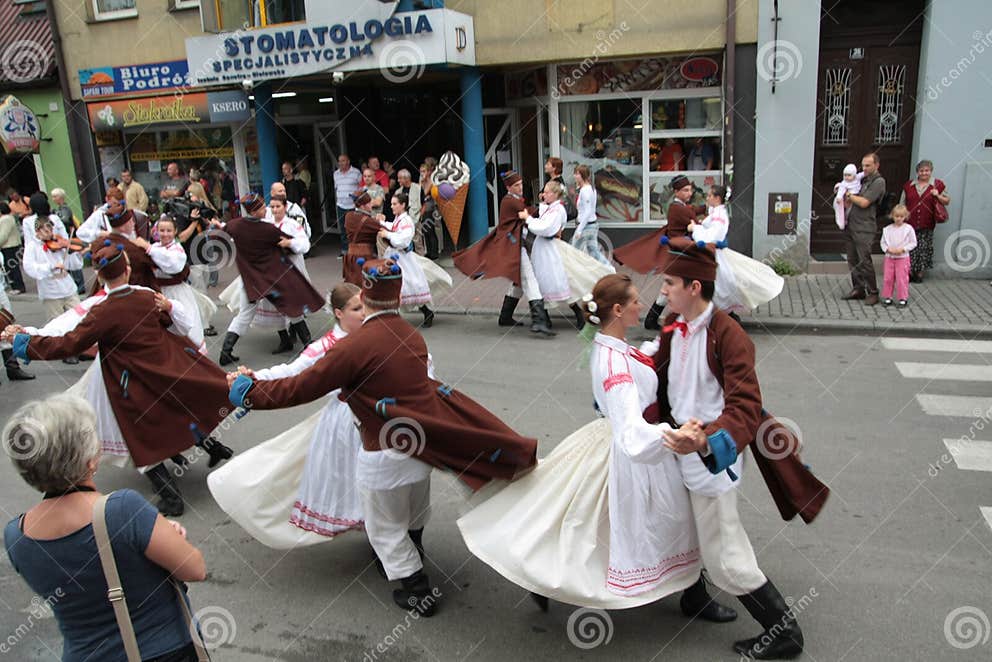 Traditional folk dance editorial stock photo. Image of face - 10486873