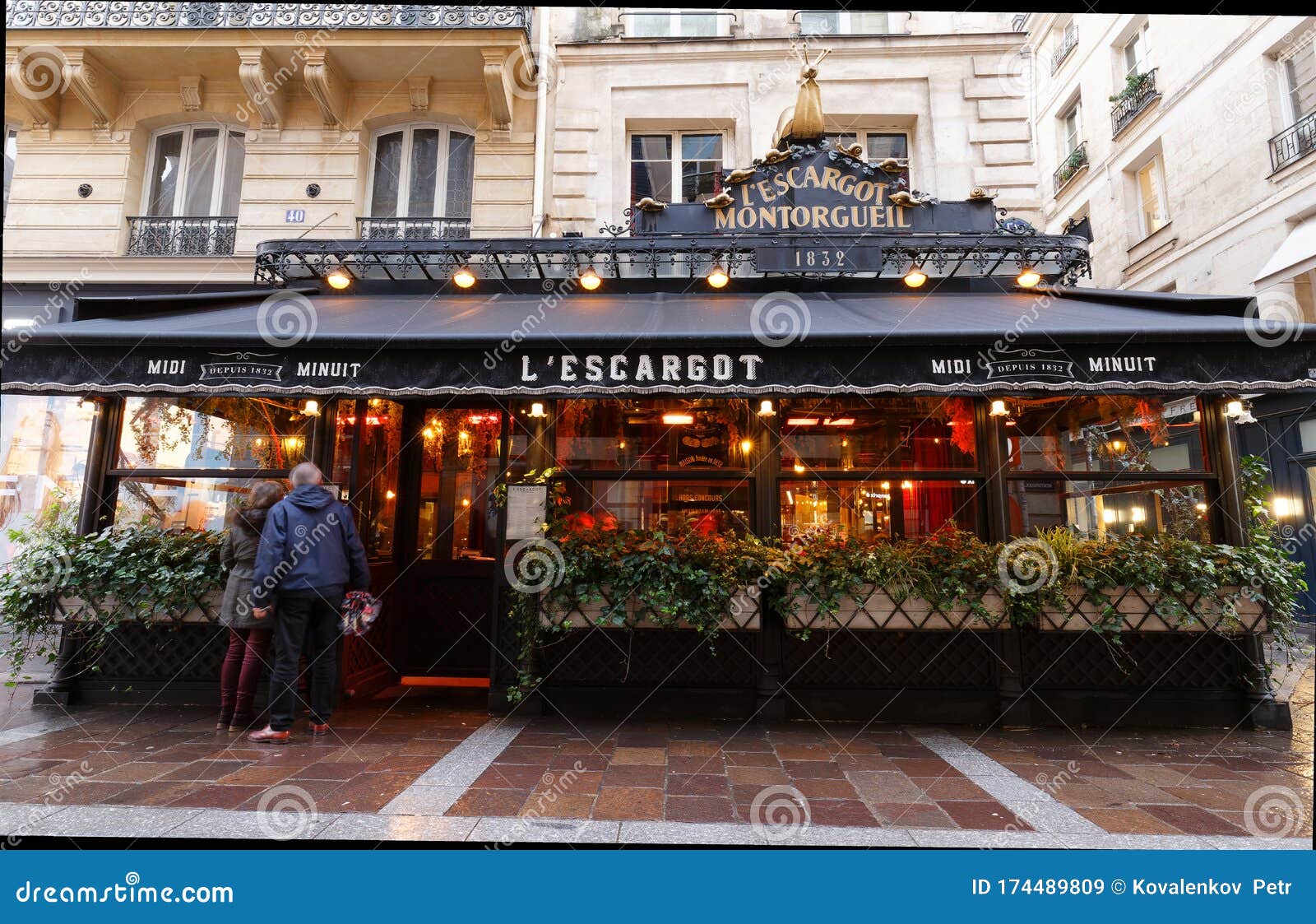 A Traditional French Restaurant Escargot Located at Montorgueil Street ... A Traditional French Restaurant Escargot Located at Montorgueil Street ...