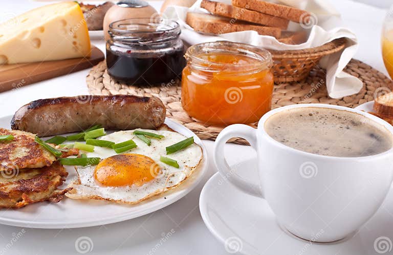 Traditional Full Breakfast Meal Stock Photo - Image of meat, napkin ...