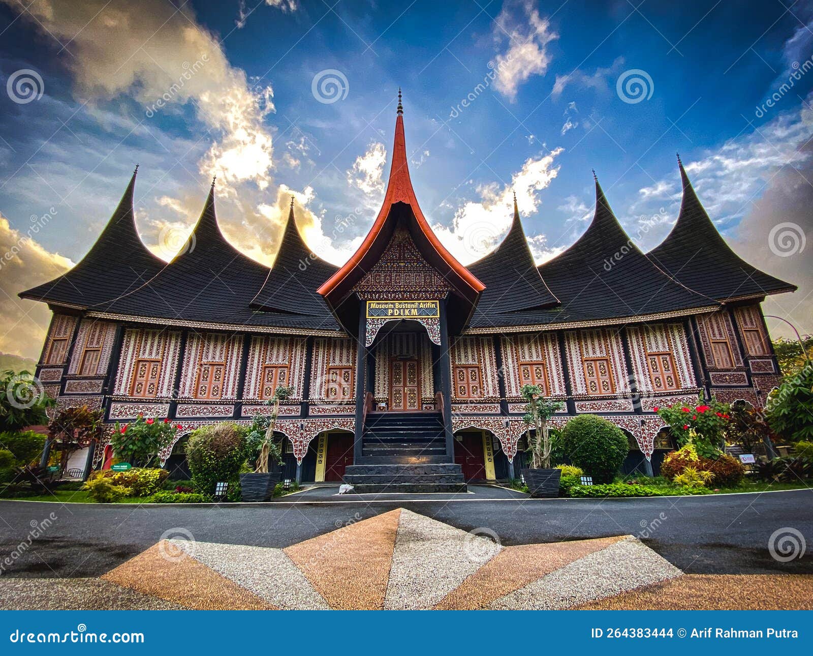 Traditional house stock photo. Image of sumatra, traditional - 264383444