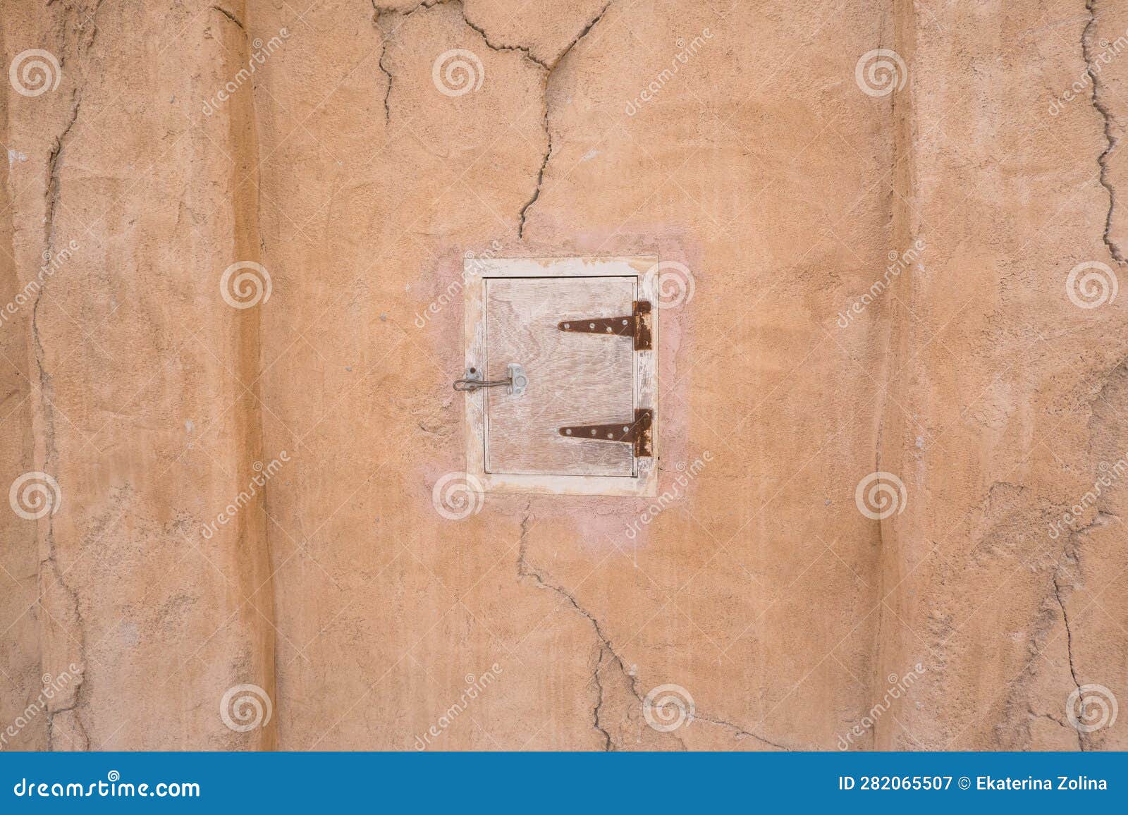 Traditional House Wall in Old Dubai. Stock Image - Image of structure ...