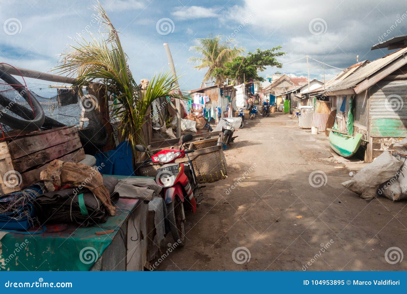 Traditional Indonesian Poor House Editorial Image - Image of cabin ...