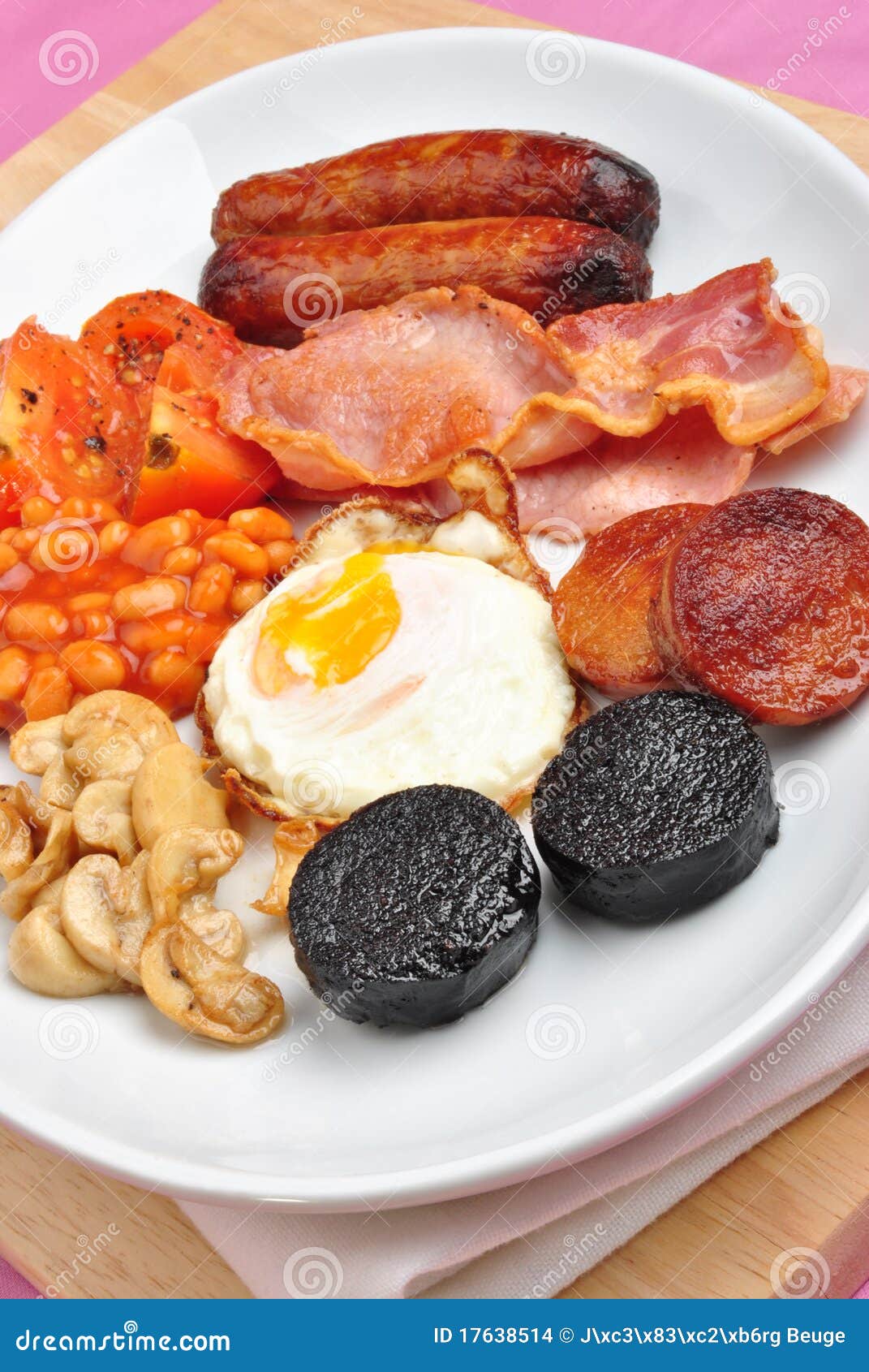 Traditional Irish Breakfast Stock Photo - Image of rashers, pudding ...