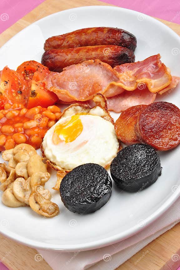 Traditional Irish Breakfast Stock Photo - Image of rashers, pudding ...