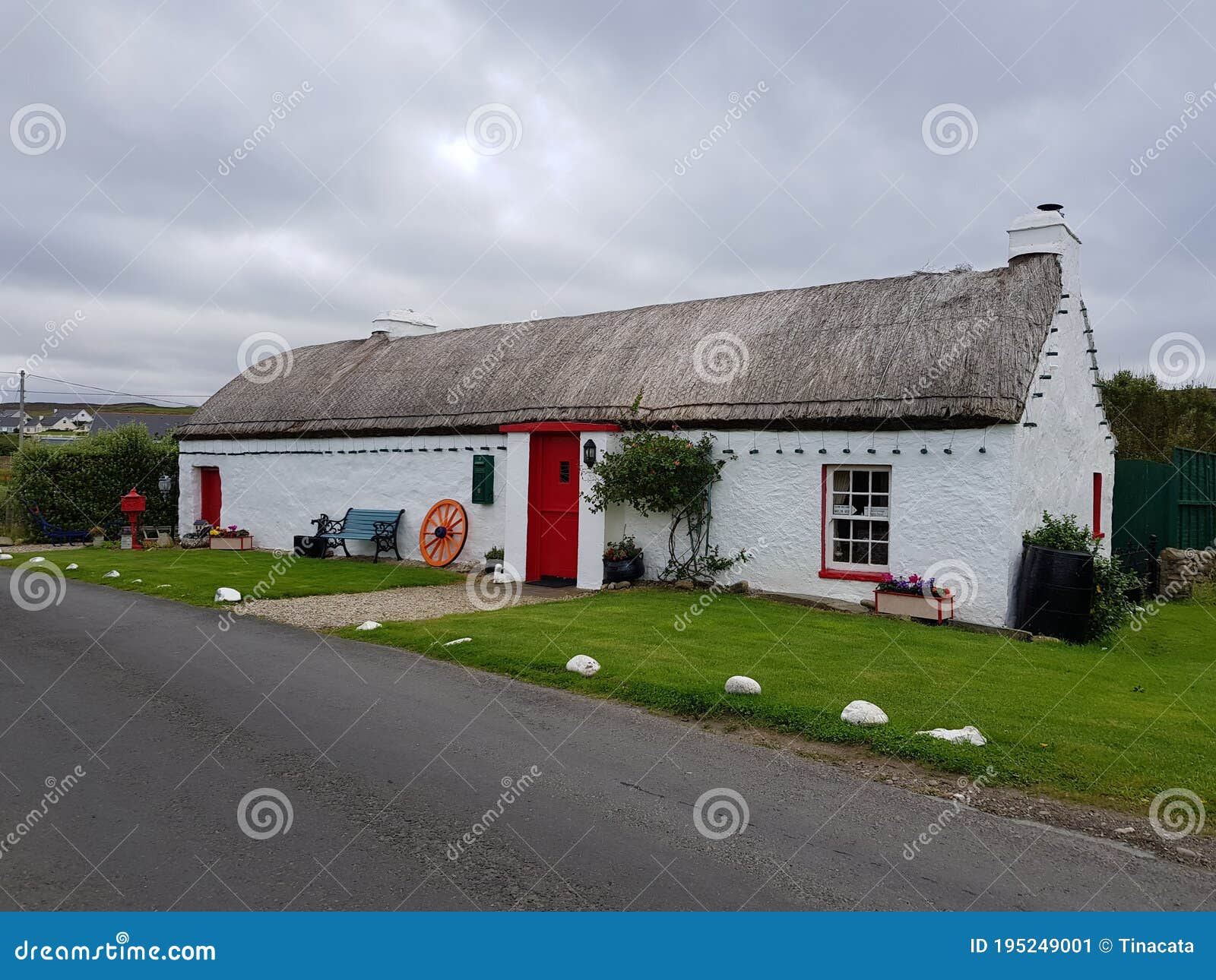 Traditional Irish Cottage Bungalow Stock Image - Image of house, estate ...