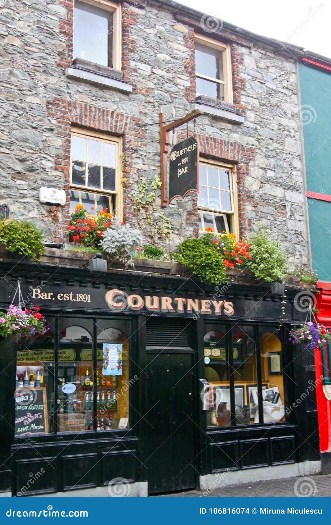 Traditional Irish Pub , Killarney, Ireland Editorial Stock Image ...