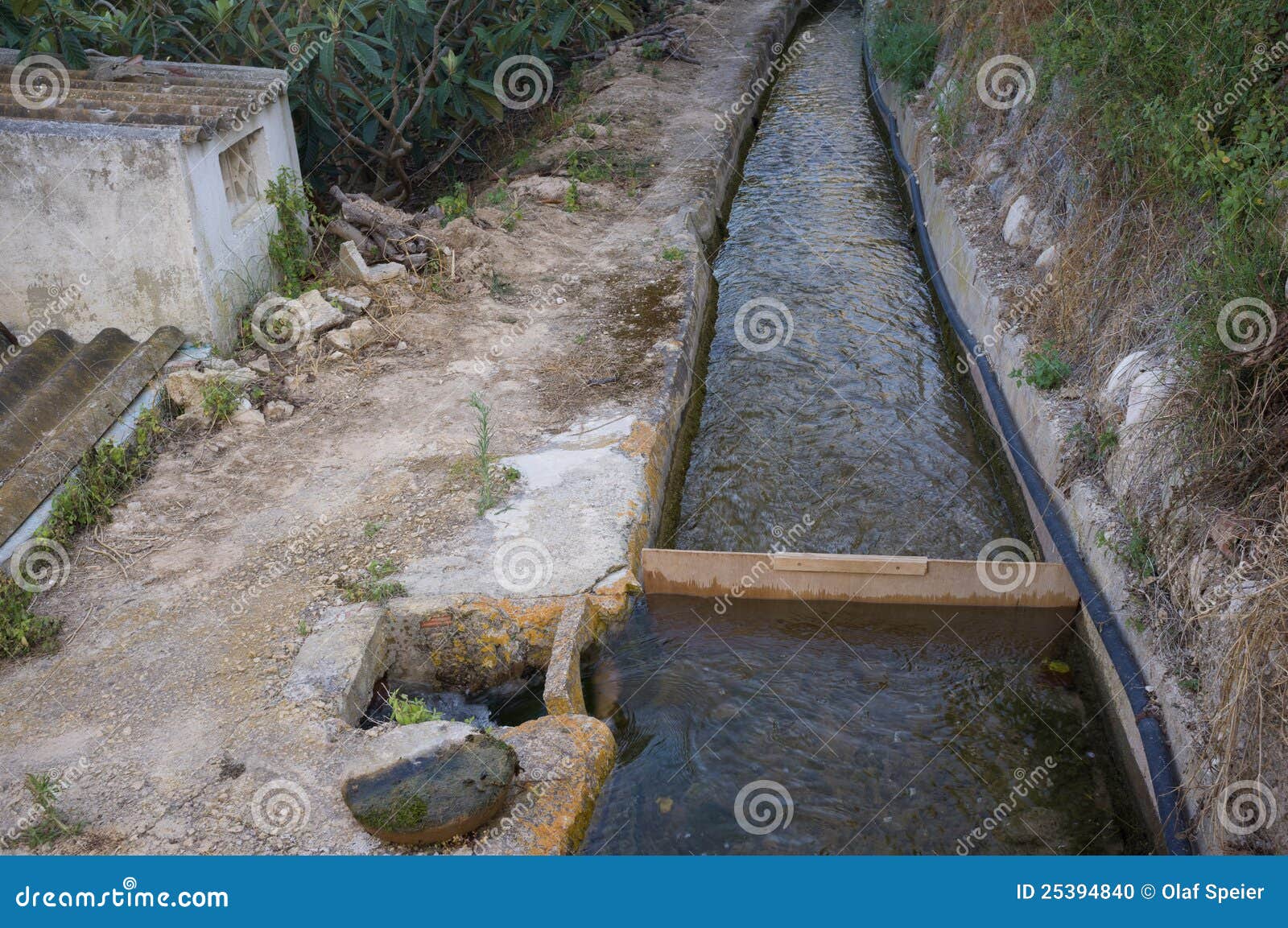 Traditional Irrigation System Stock Photo - Image of blanca, irrigation ...