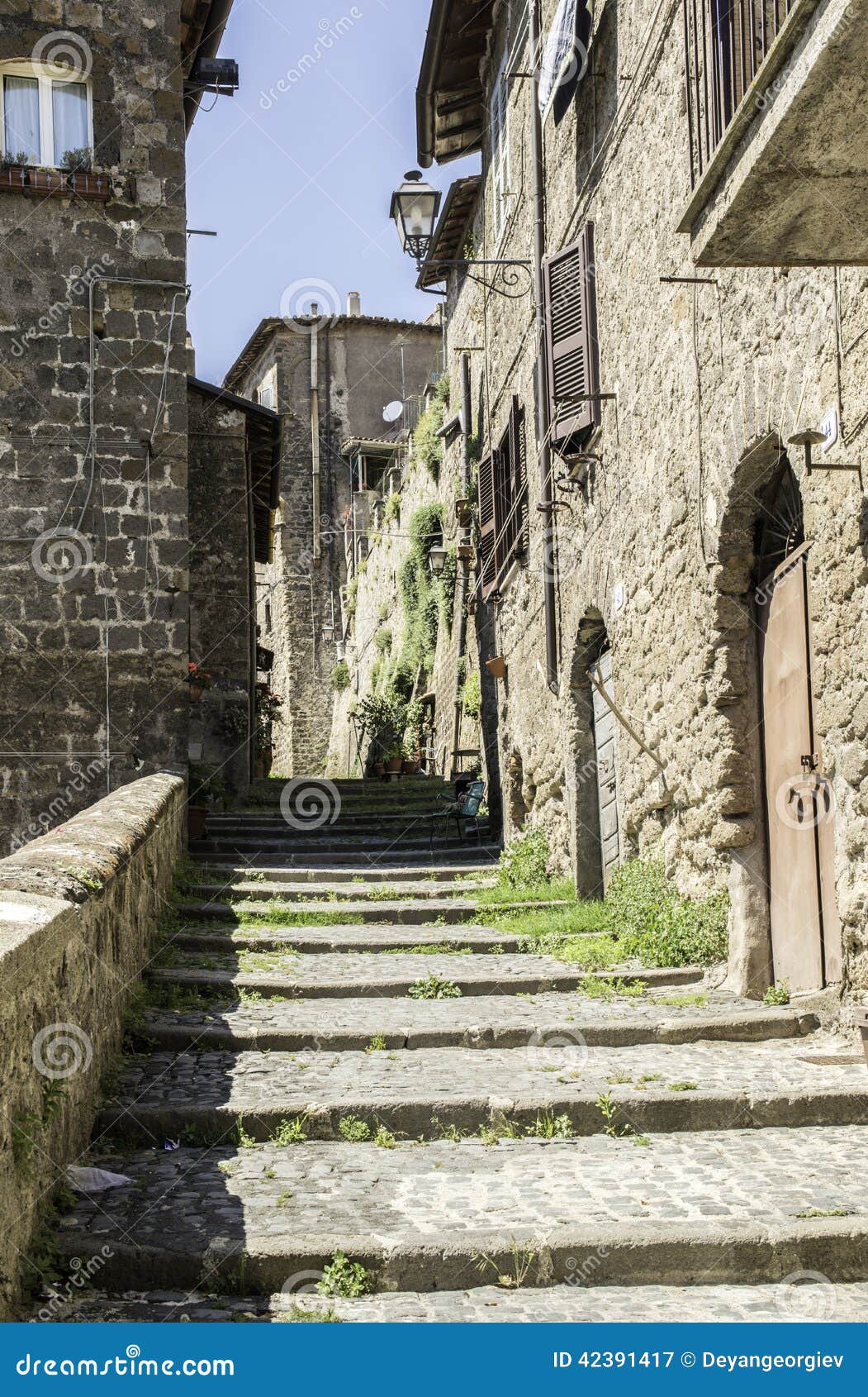 Traditional Italian homes stock image. Image of street - 42391417