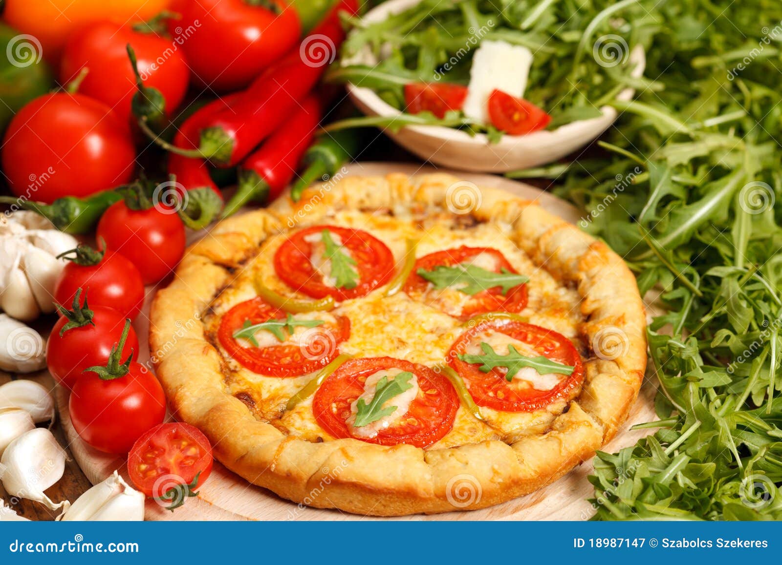 Traditional italian pizza stock image. Image of plate - 18987147