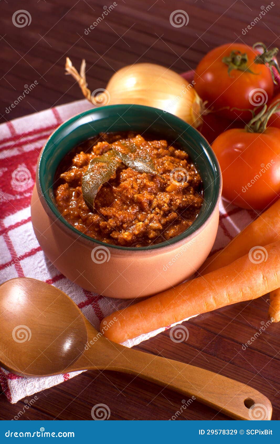 Traditional Italian Ragu stock image. Image of bolognaise - 29578329
