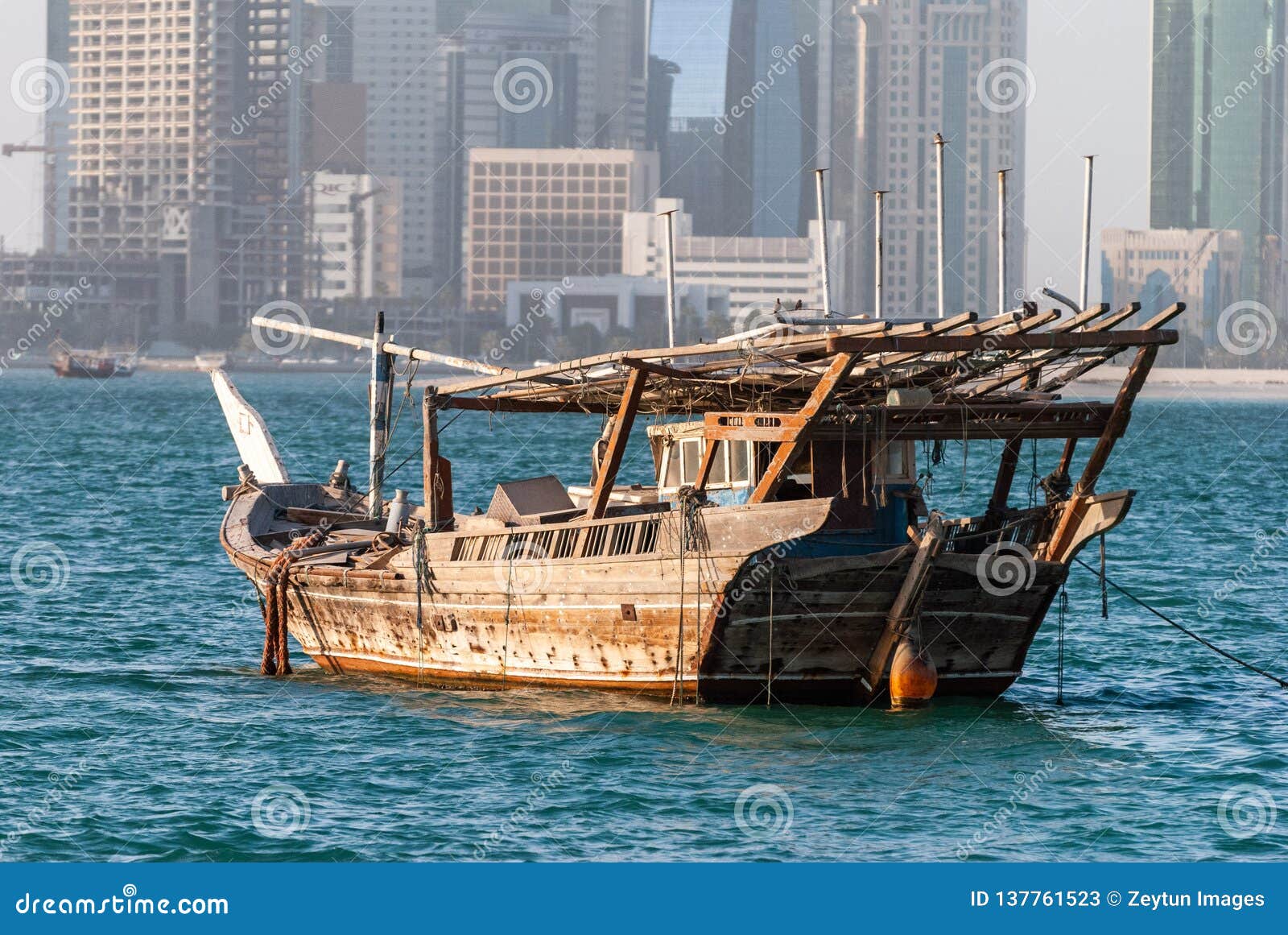 Traditional Jalibut Dhow Boat in Qatar Stock Image - Image of coast ...