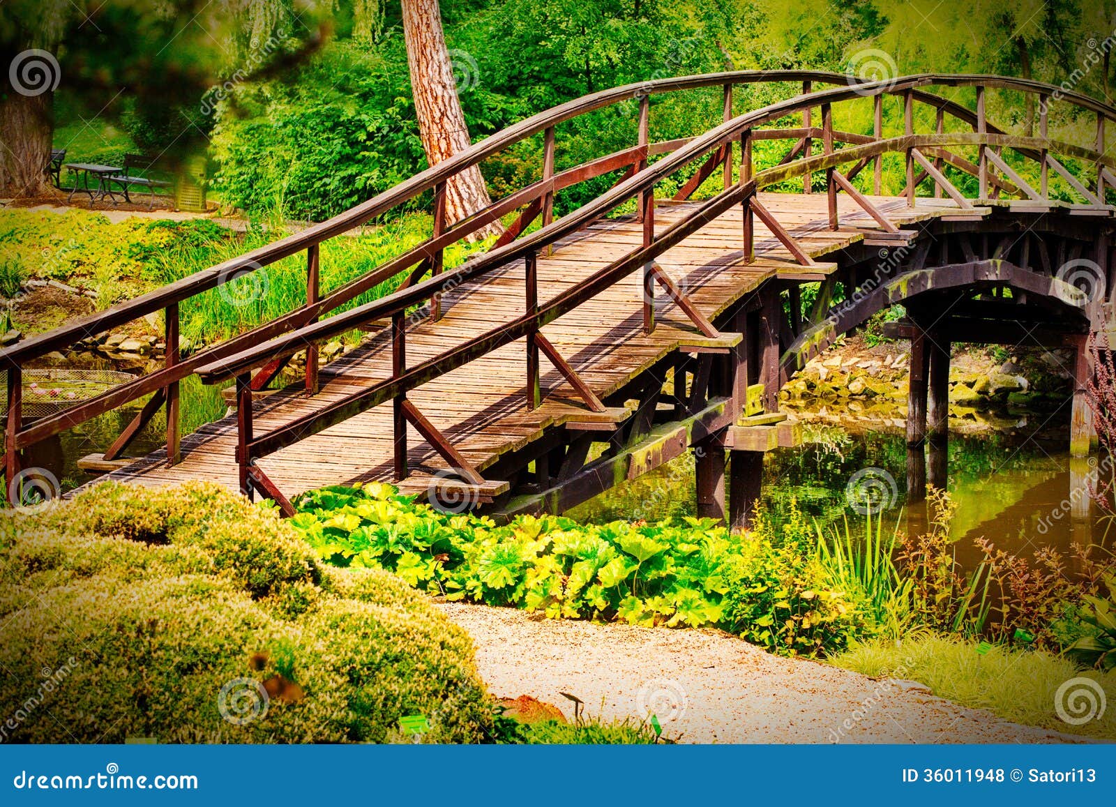 Traditional Japanese Bridge Stock Photo - Image of growth, landscape ...