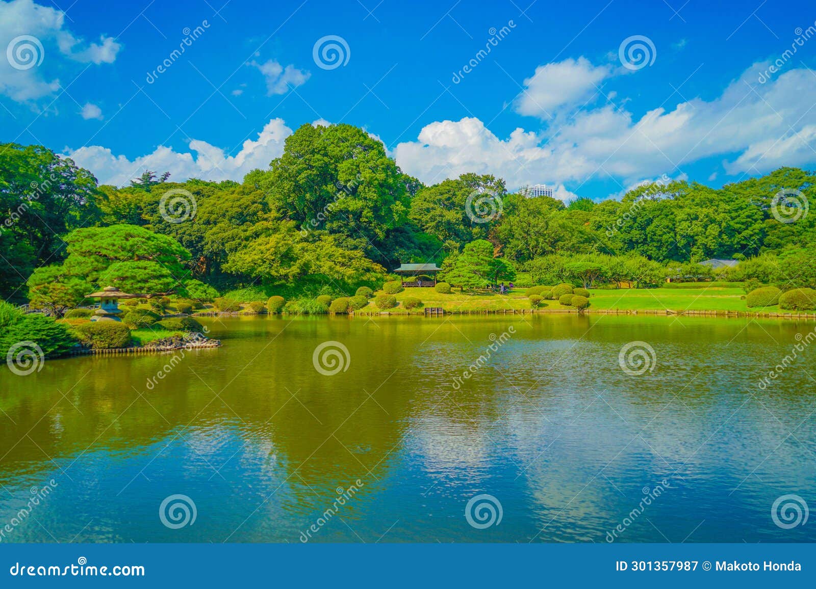 Traditional Japanese Garden Stock Image - Image of quiet, culture ...