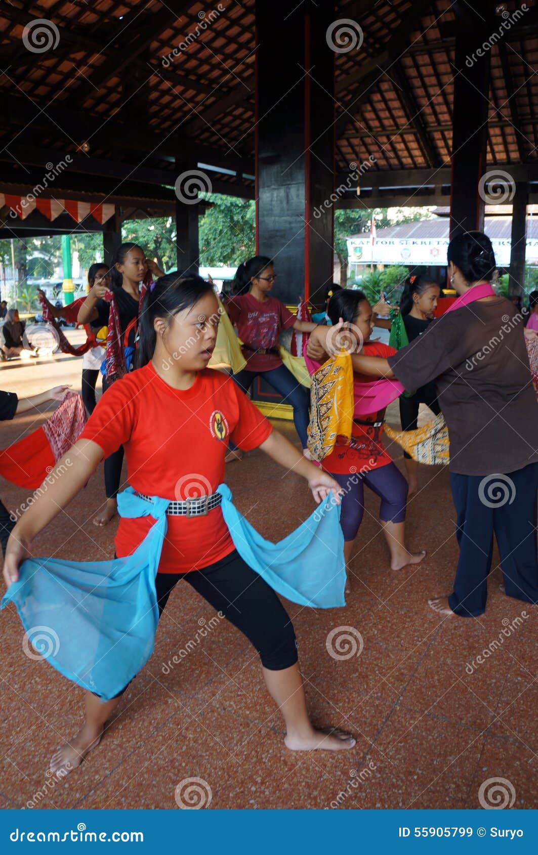 Traditional javanese dance editorial stock image. Image of traditional ...