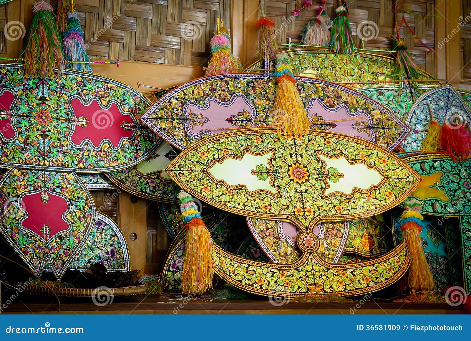 Kite Is The Name Of A Type Of Fish That Belongs To The Genus Decapterus ...