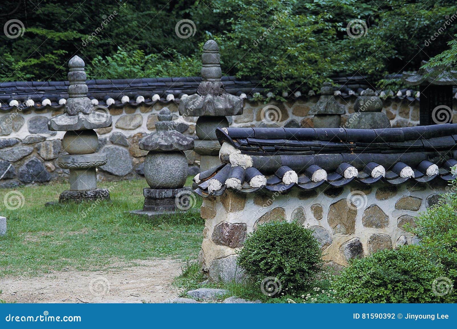 Traditional Korea image stock photo. Image of statue - 81590392