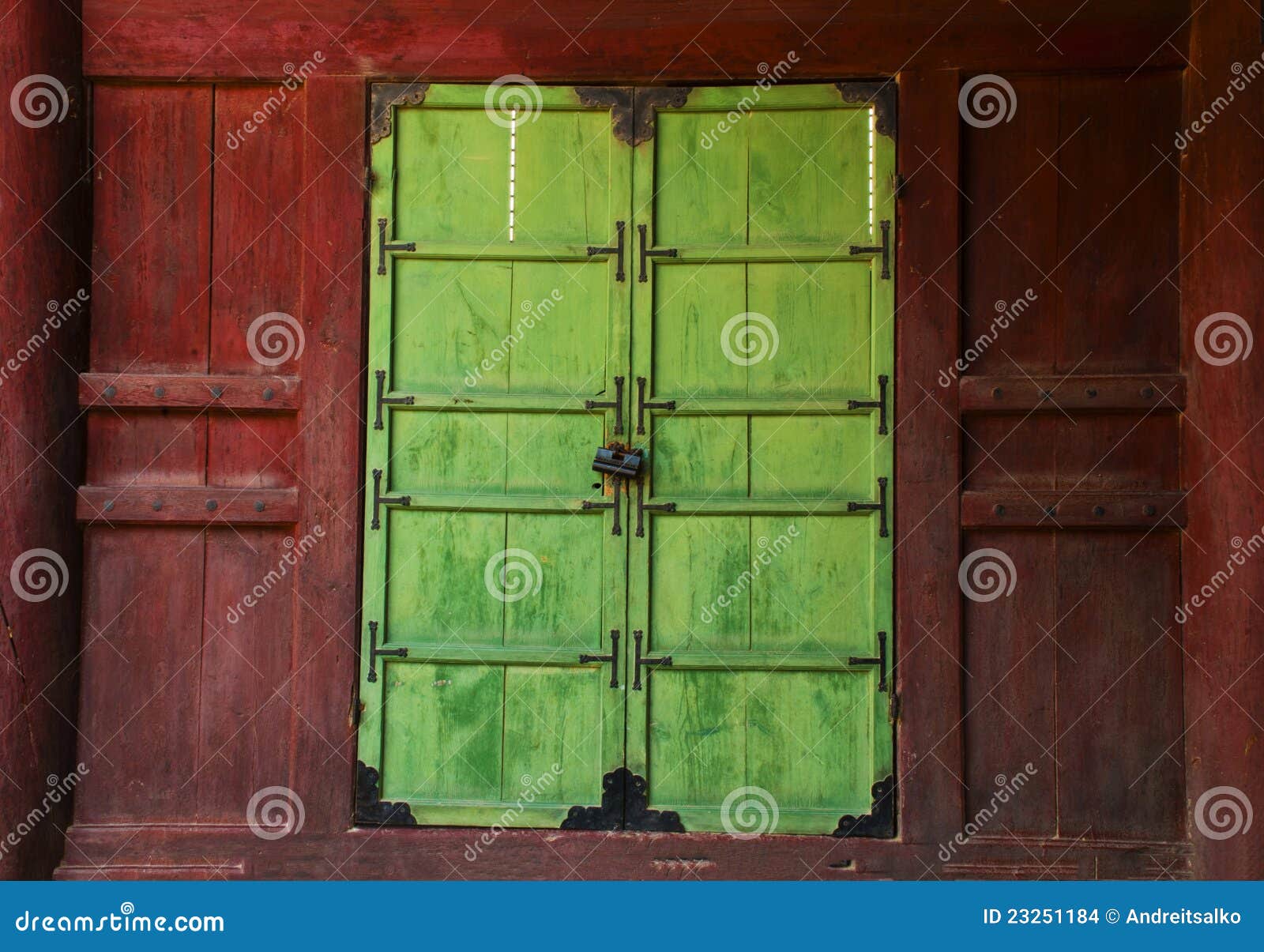 Traditional Korean gateway stock photo. Image of asia - 23251184