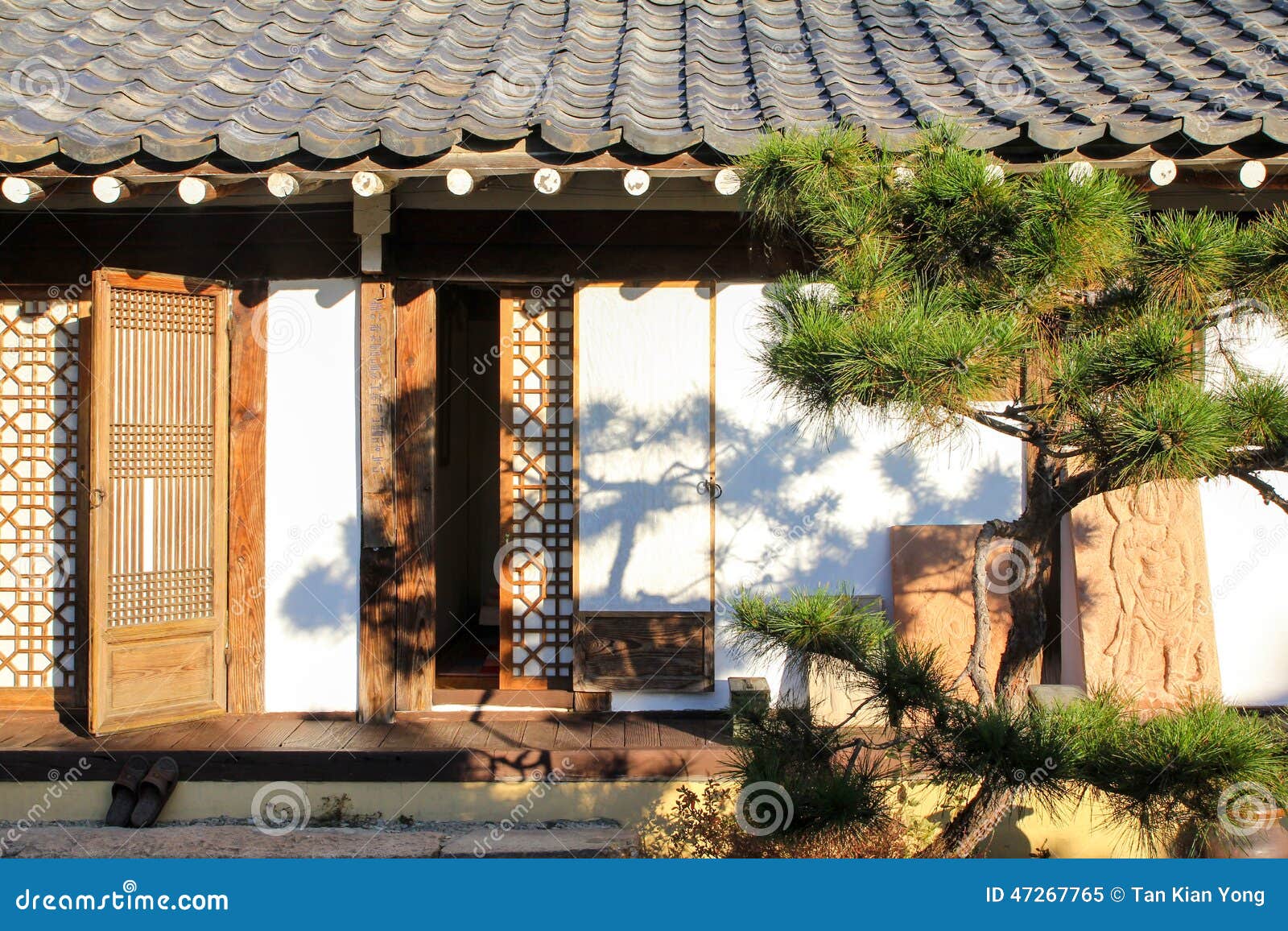 Traditional Korean Hanok House Stock Image - Image of hanok, tour: 47267765