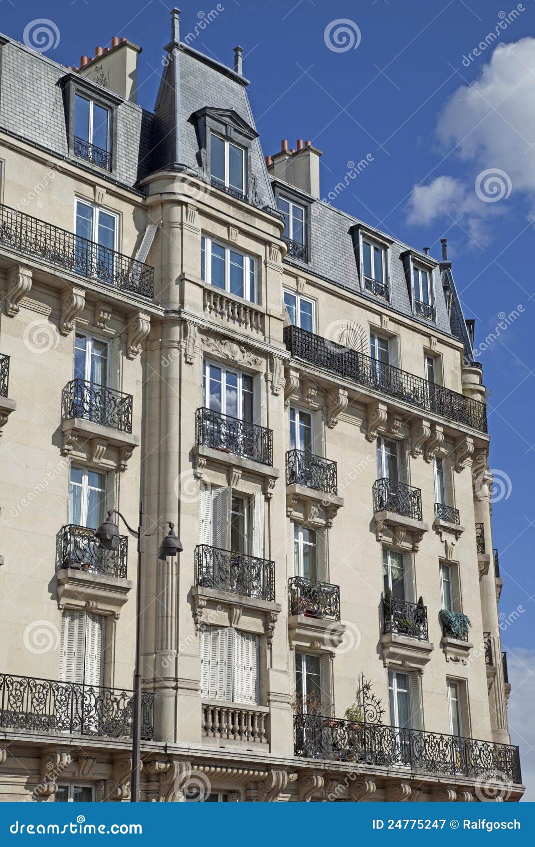 Traditional Living Building,Paris Stock Image - Image of plaza ...