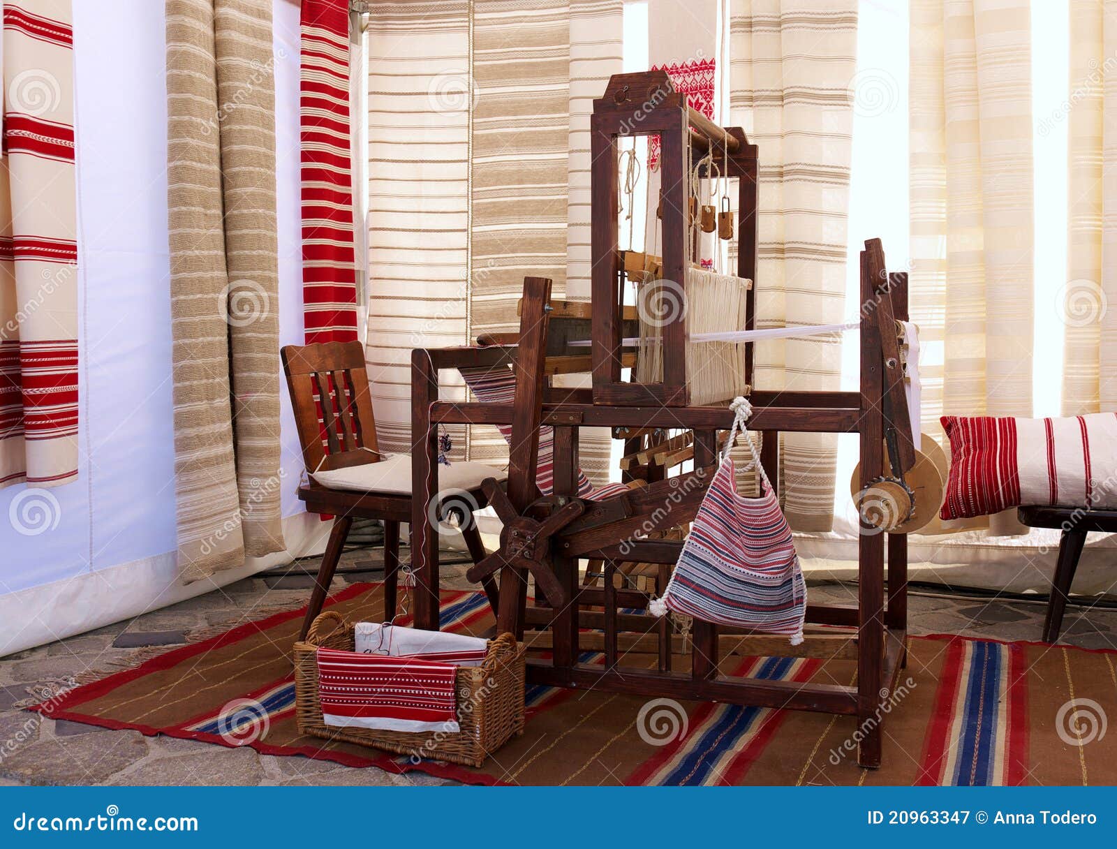 Traditional loom stock image. Image of machine, weave - 20963347