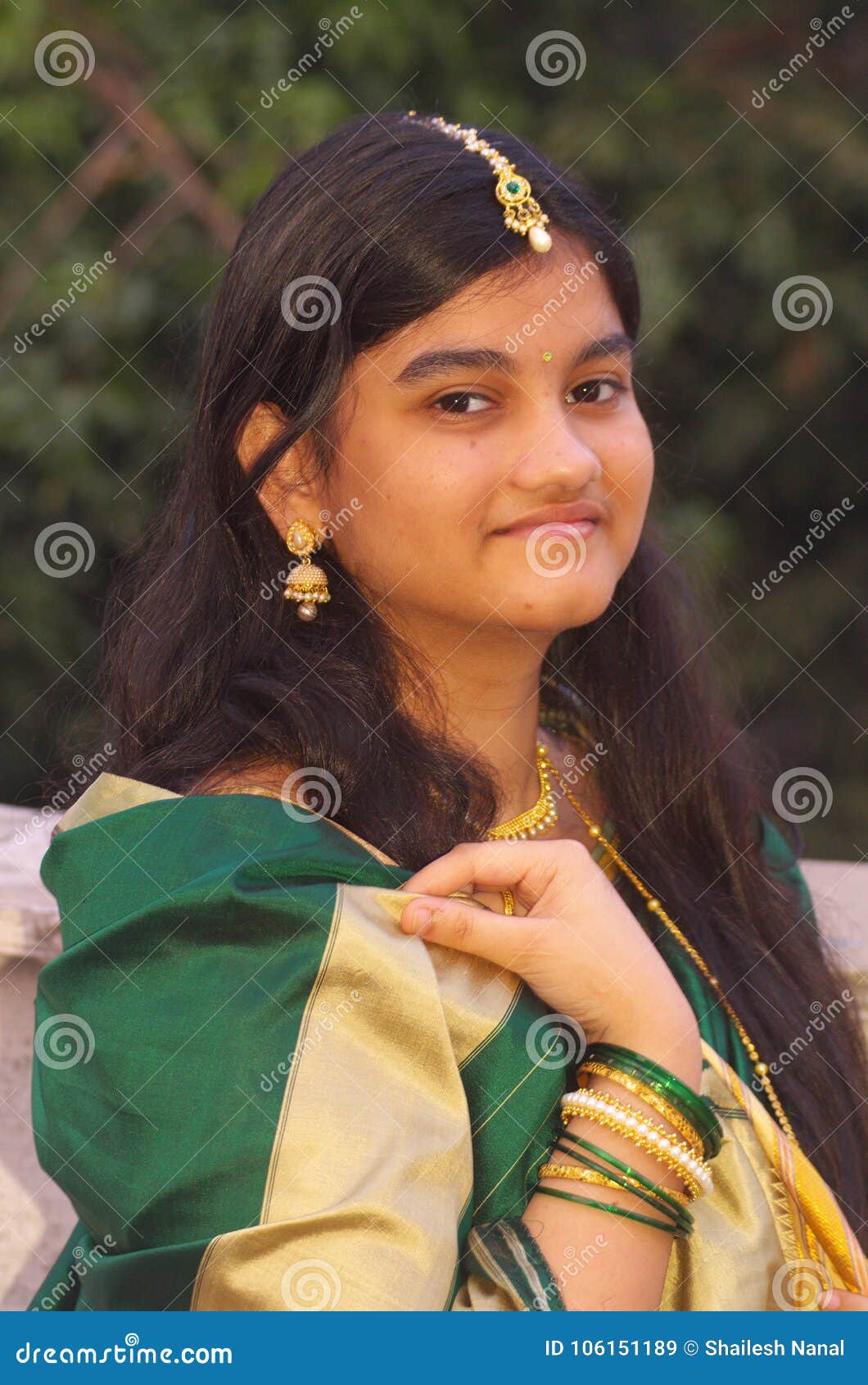 Traditional Maharashtrian Girl 10 Stock Image Image Of Bright