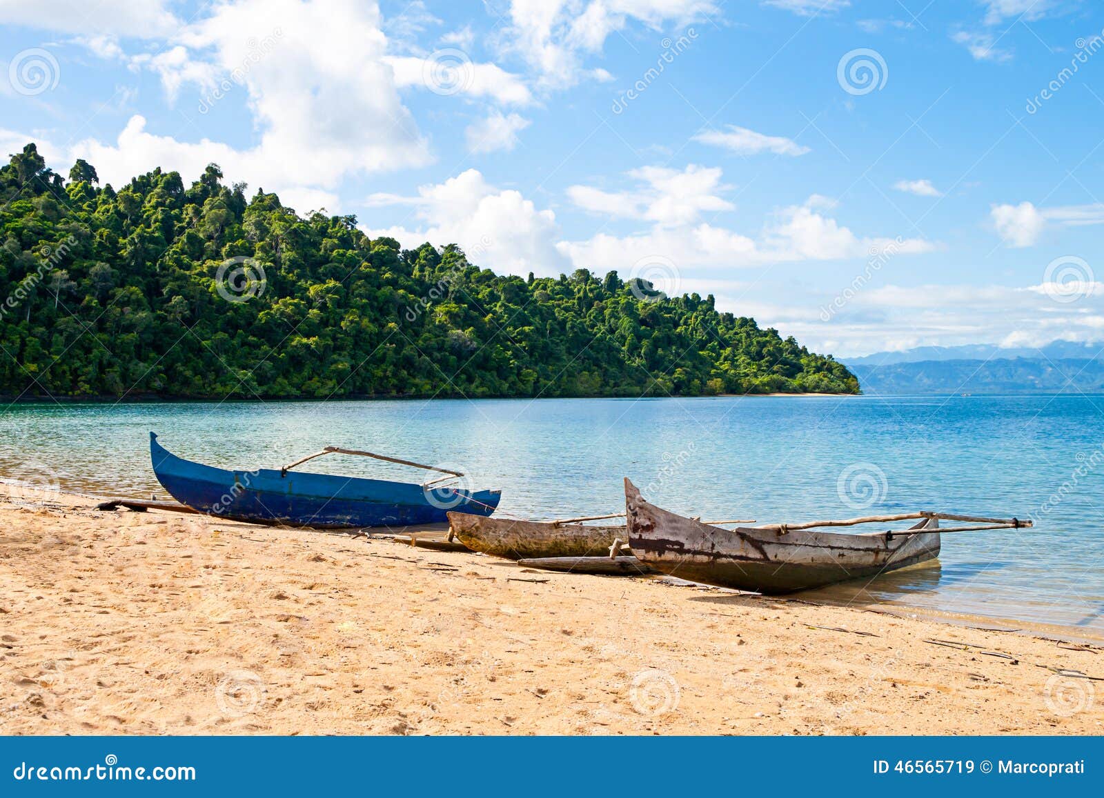 Traditional Malagasy boat stock image. Image of fishing - 46565719