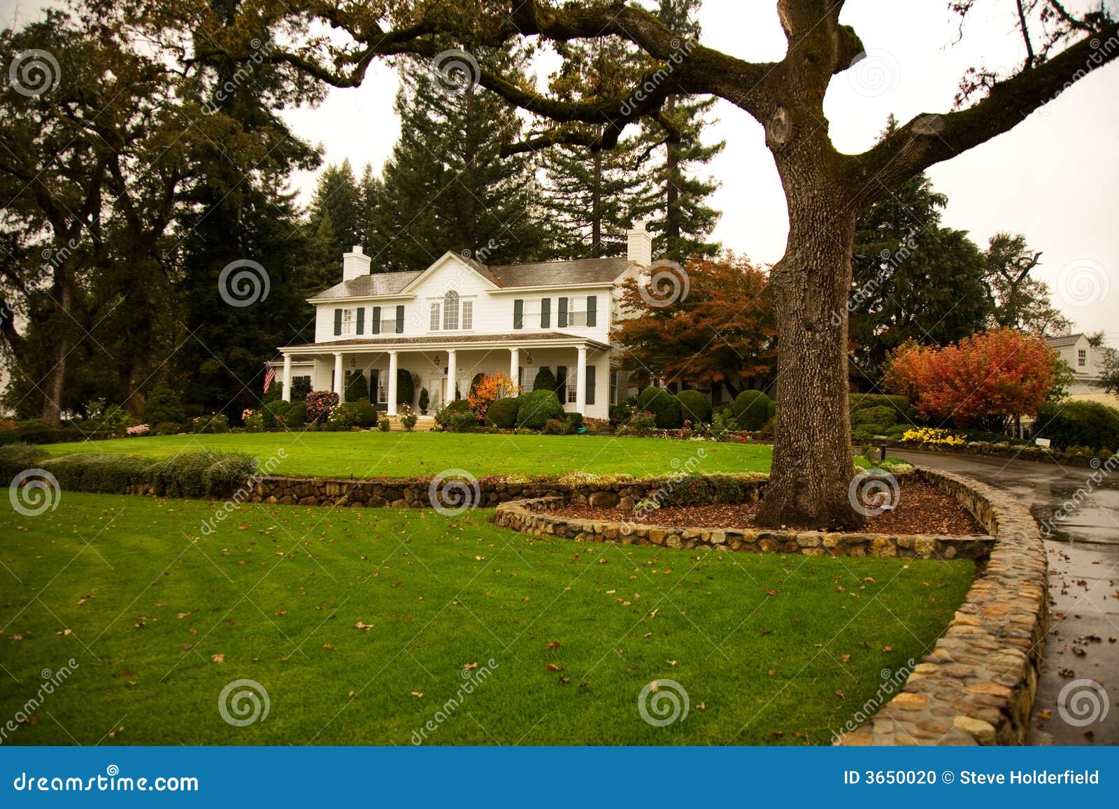 Traditional Mansion stock photo. Image of masonry, garage - 3650020