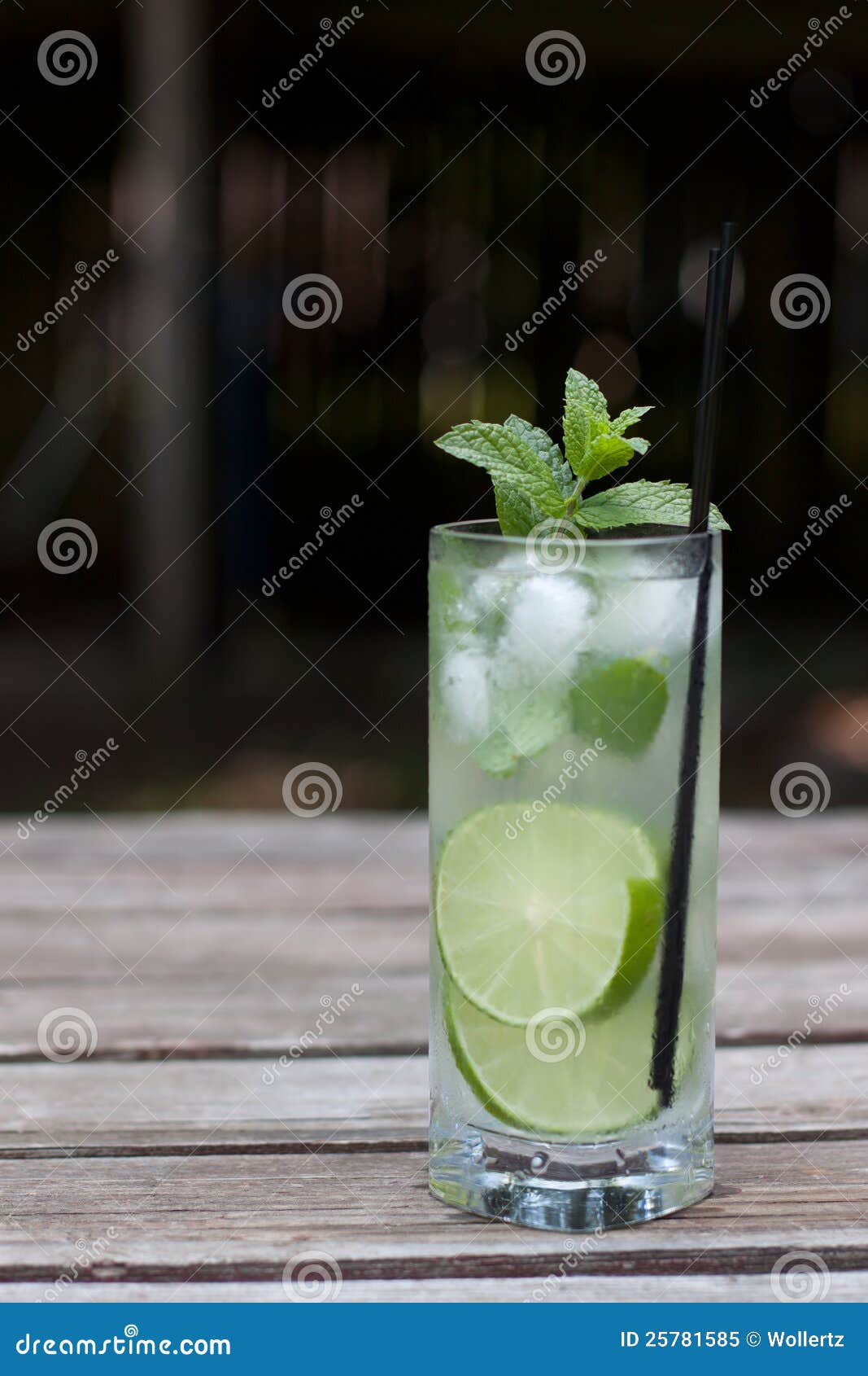 Traditional Mojito stock image. Image of leaves, glass - 25781585