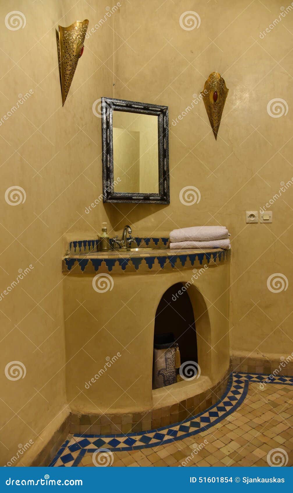 Traditional Moroccan Bathroom Stock Photo - Image of arab, detail: 51601854