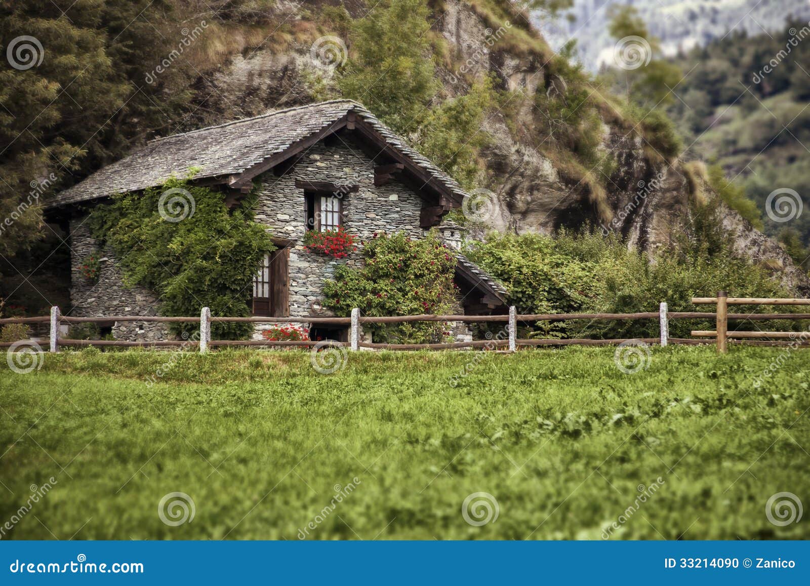 Traditional mountain house stock photo. Image of house - 33214090