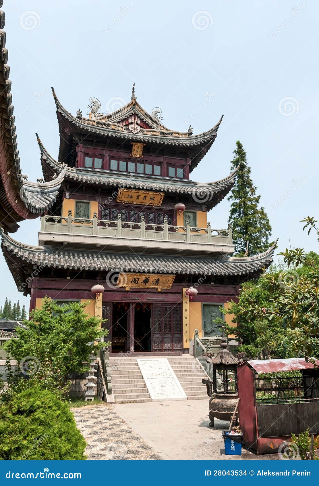 Traditional Multilevel Chinese Monastery Editorial Stock Image - Image ...