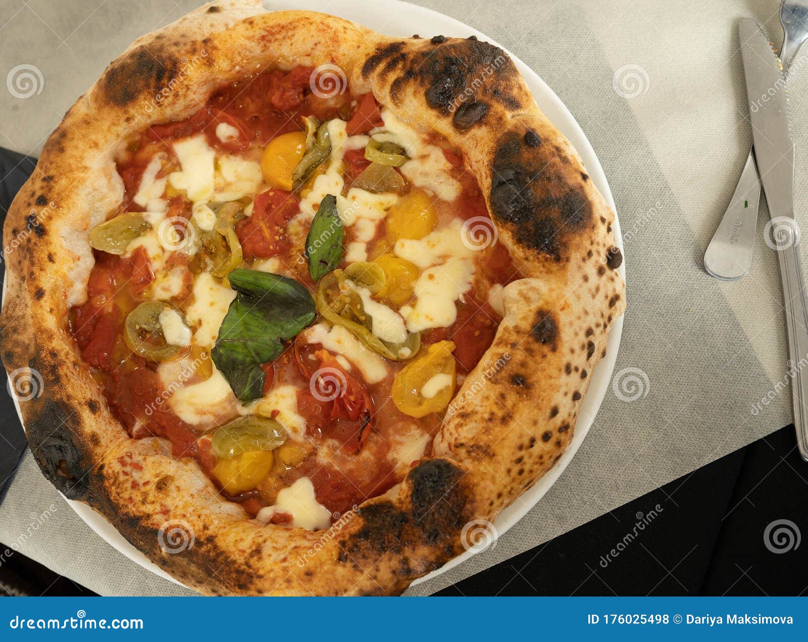 Traditional Neapolitan Pizza Stock Photo - Image of delicious ...