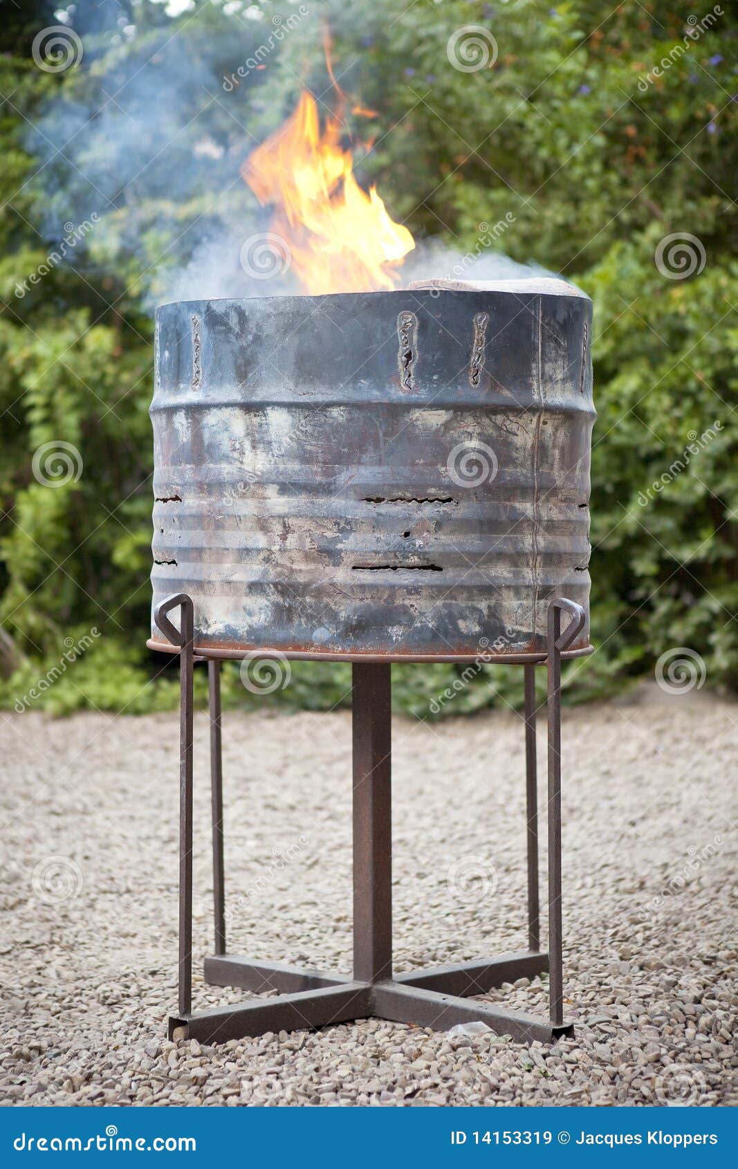 Traditional Oil-drum Fireplace on Stand Stock Image - Image of barrel ...