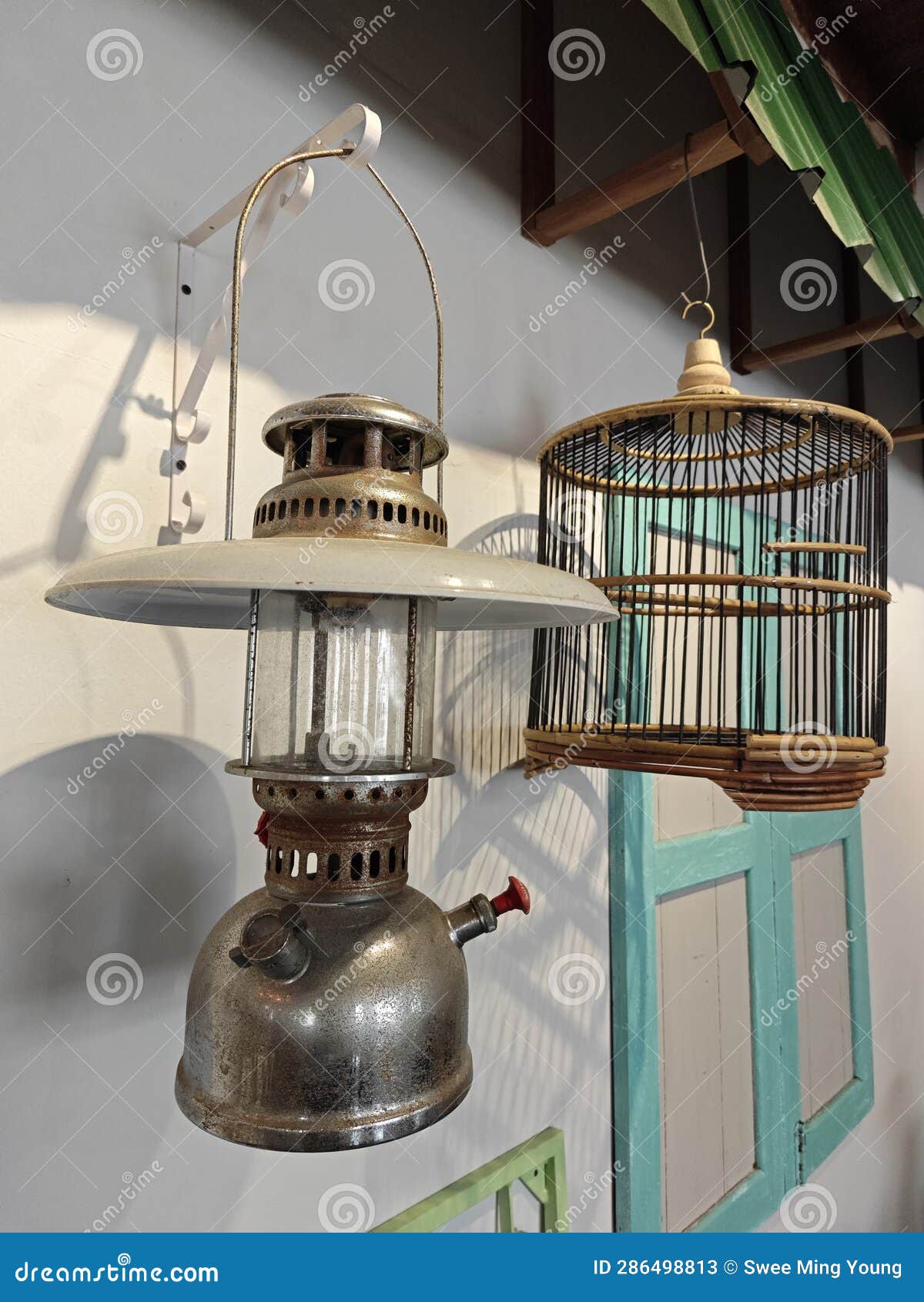 Traditional Old Gasoline Pressure Lamp Stock Image - Image of metal ...