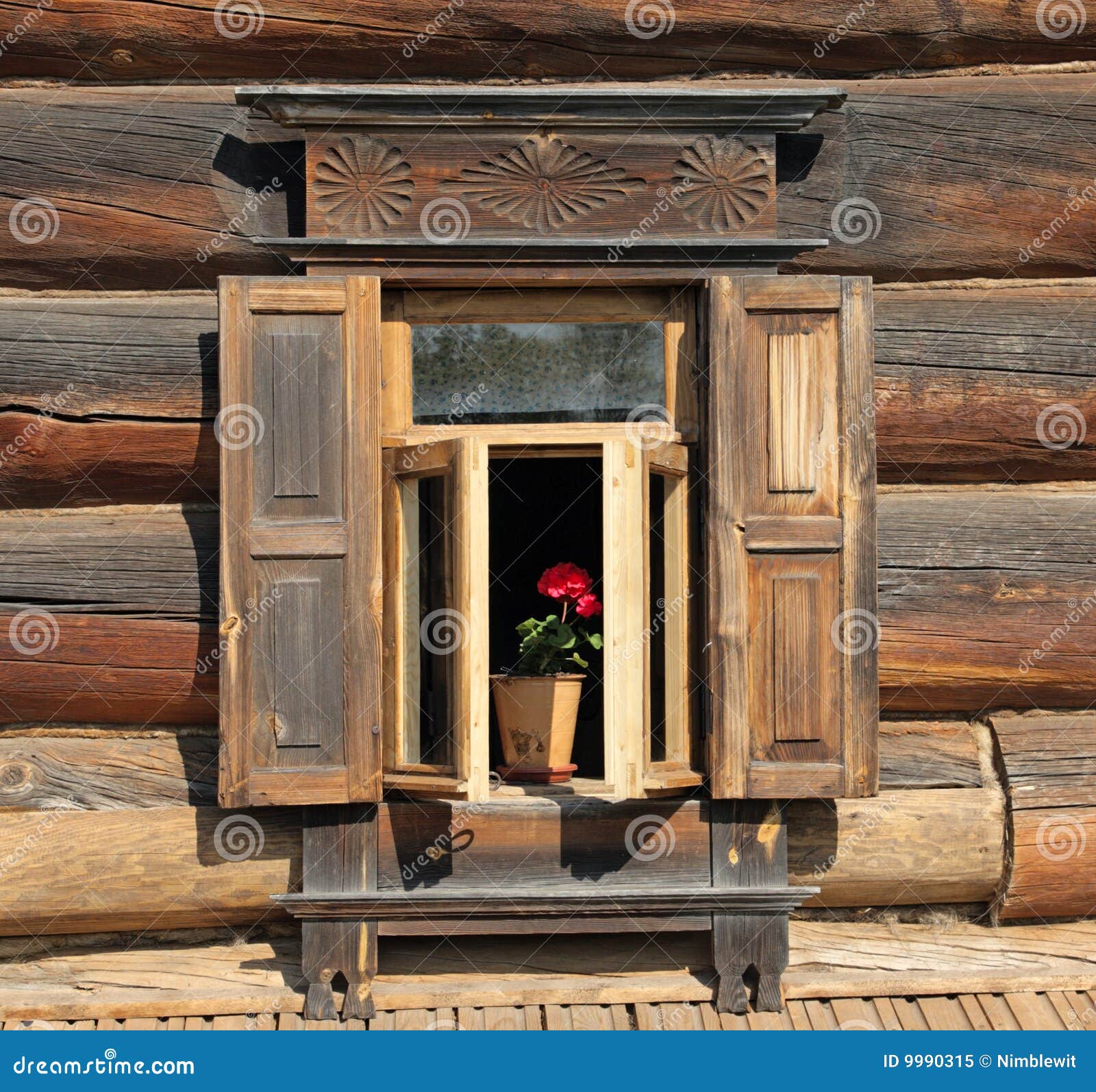 Traditional Old Russian Window Stock Image - Image of outdoors, russia ...