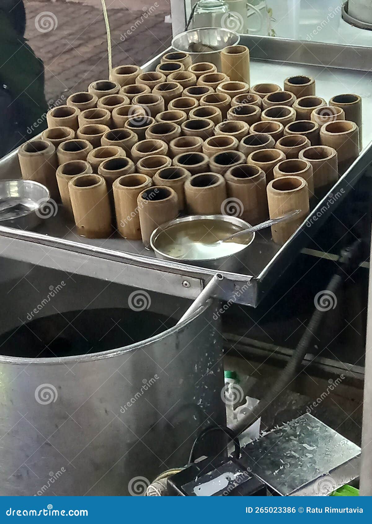Traditional Putu Bamboo Cake Stock Photo - Image of putu, bamboo: 265023386