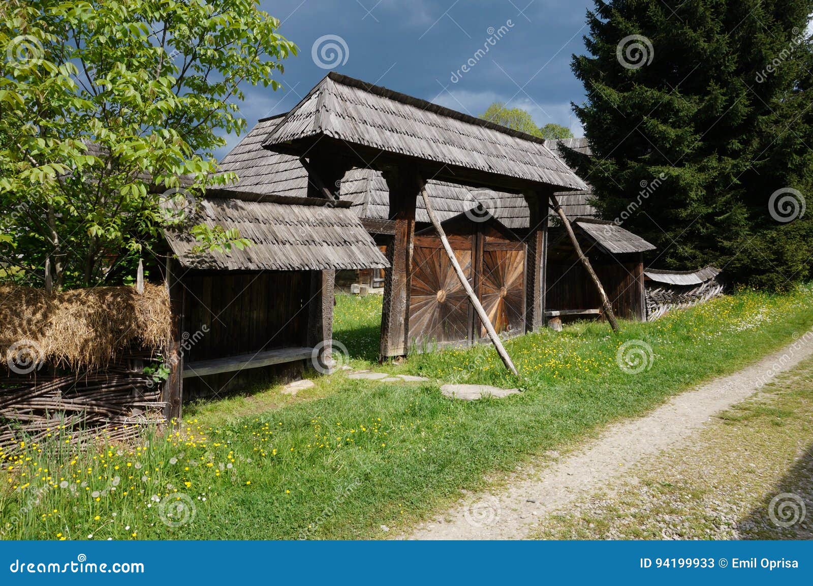 Traditional Romanian House Gate Stock Image - Image of historic ...