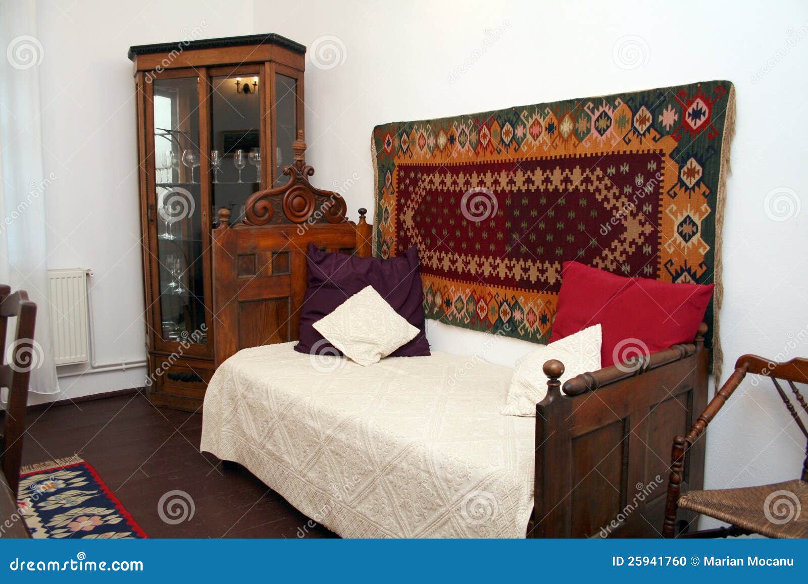 Traditional Romanian House Interior Editorial Image - Image of peasant ...