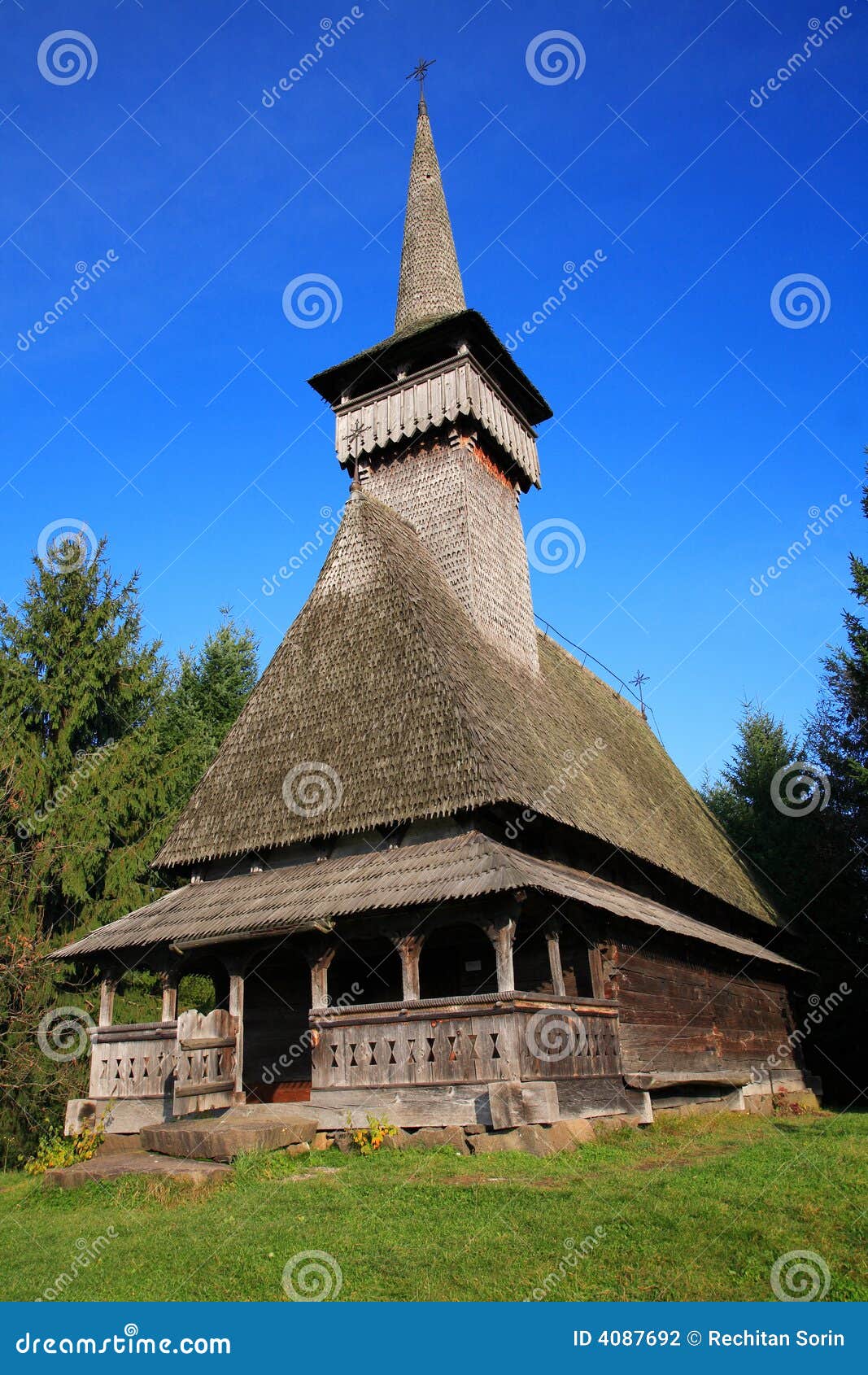 Traditional Romanian Wooden Church Stock Photo - Image of tower, roof ...
