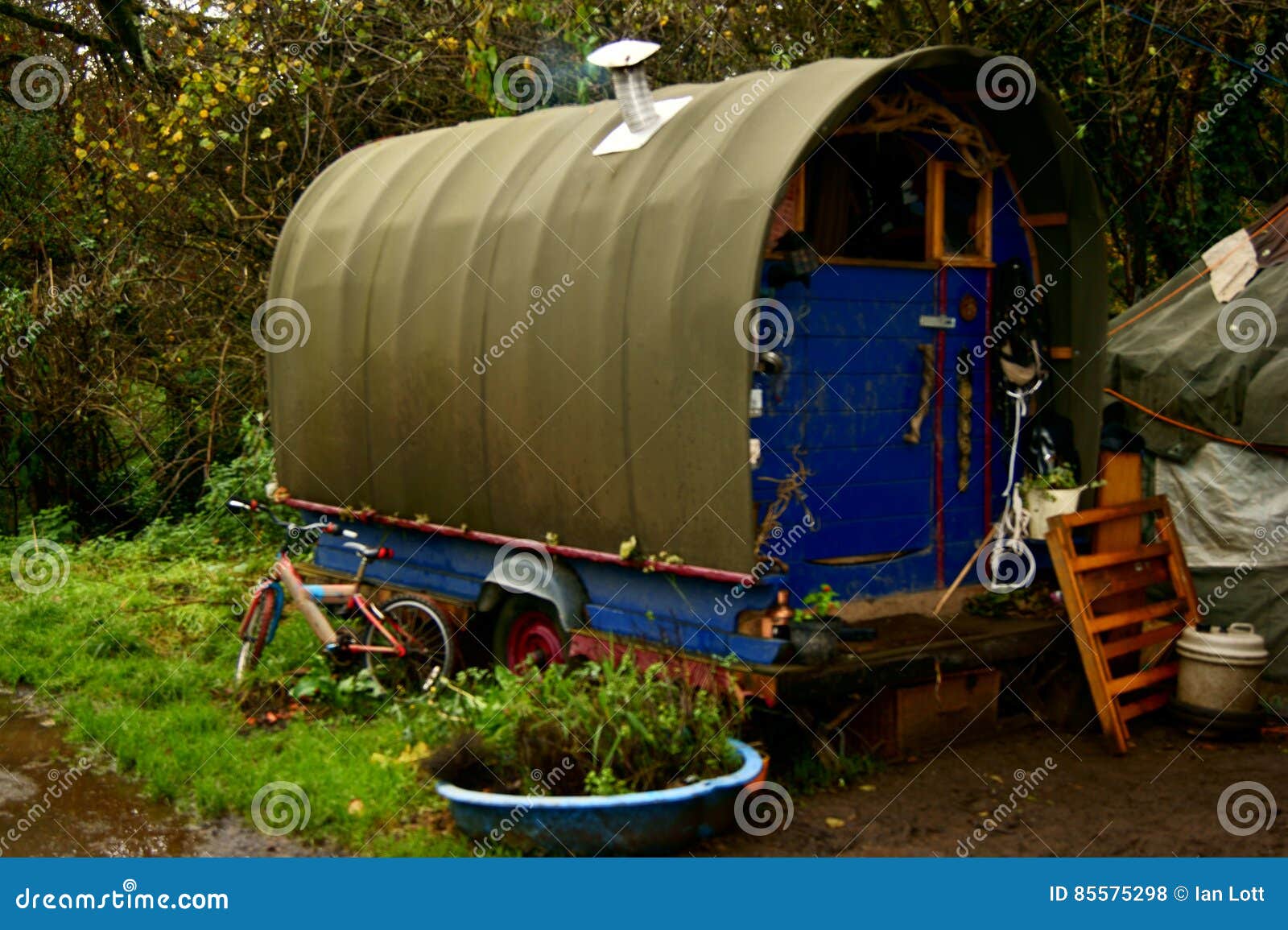 Traditional Romany Gypsy Caravan , Totnes, Devon, Uk Editorial Stock ...