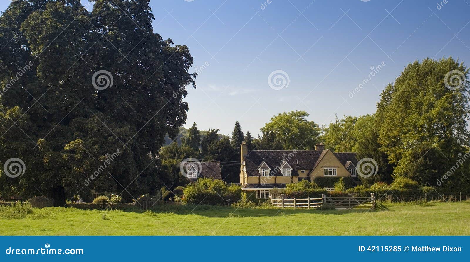 Traditional Rural Homes Scene Stock Image - Image of tree, cotswold ...