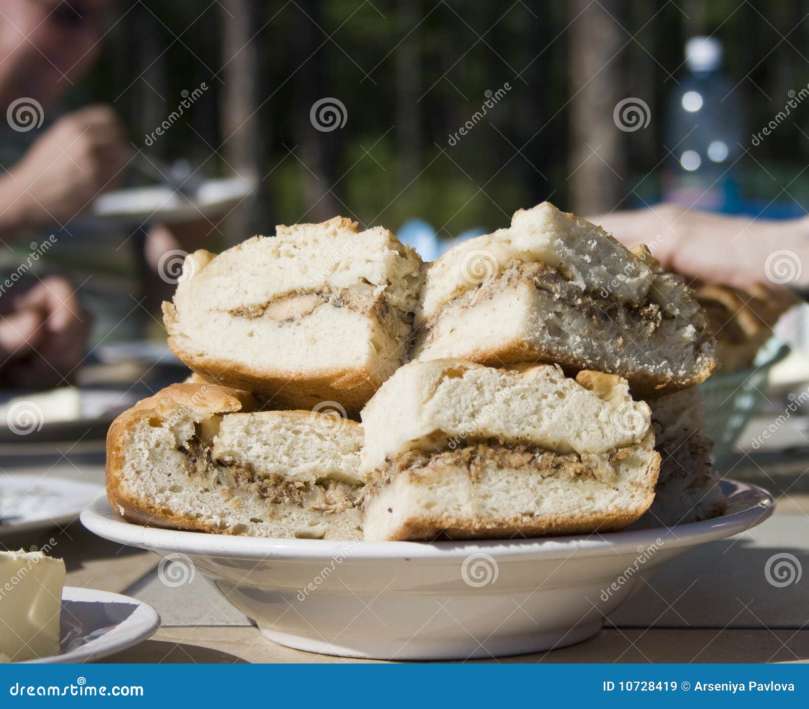 Traditional Russian Yeast Pie Stock Image - Image of piroshki, gold ...