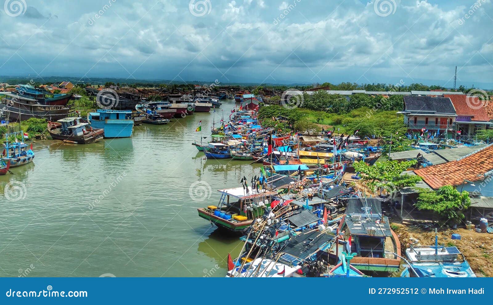 Traditional Ship Near North Java Sea Stock Photo - Image of traditional ...