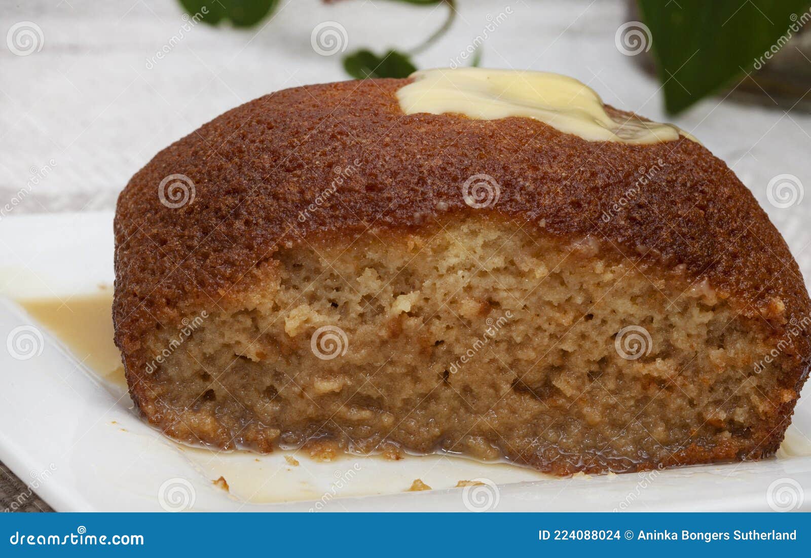 Traditional South African Malva Pudding Stock Photo - Image of drinks ...