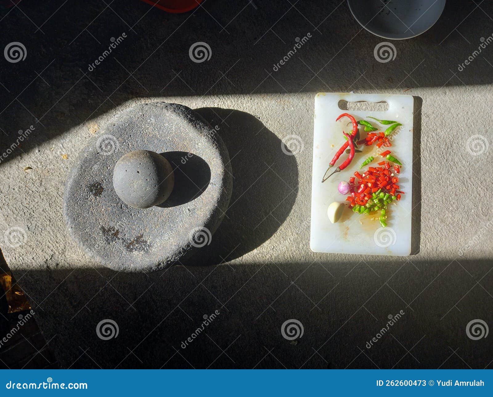 The Traditional Grinder Stone Stock Image - Image of stone, crusher ...