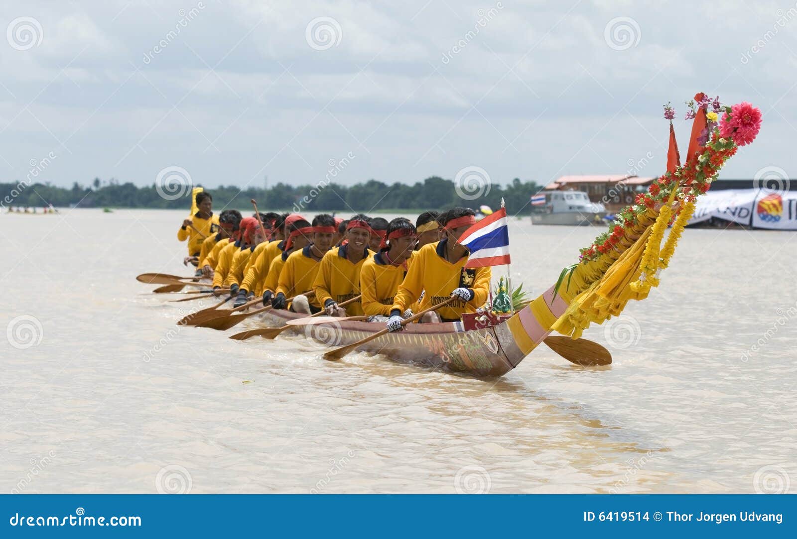 Traditional Thai long boat editorial stock image. Image of race - 6419514
