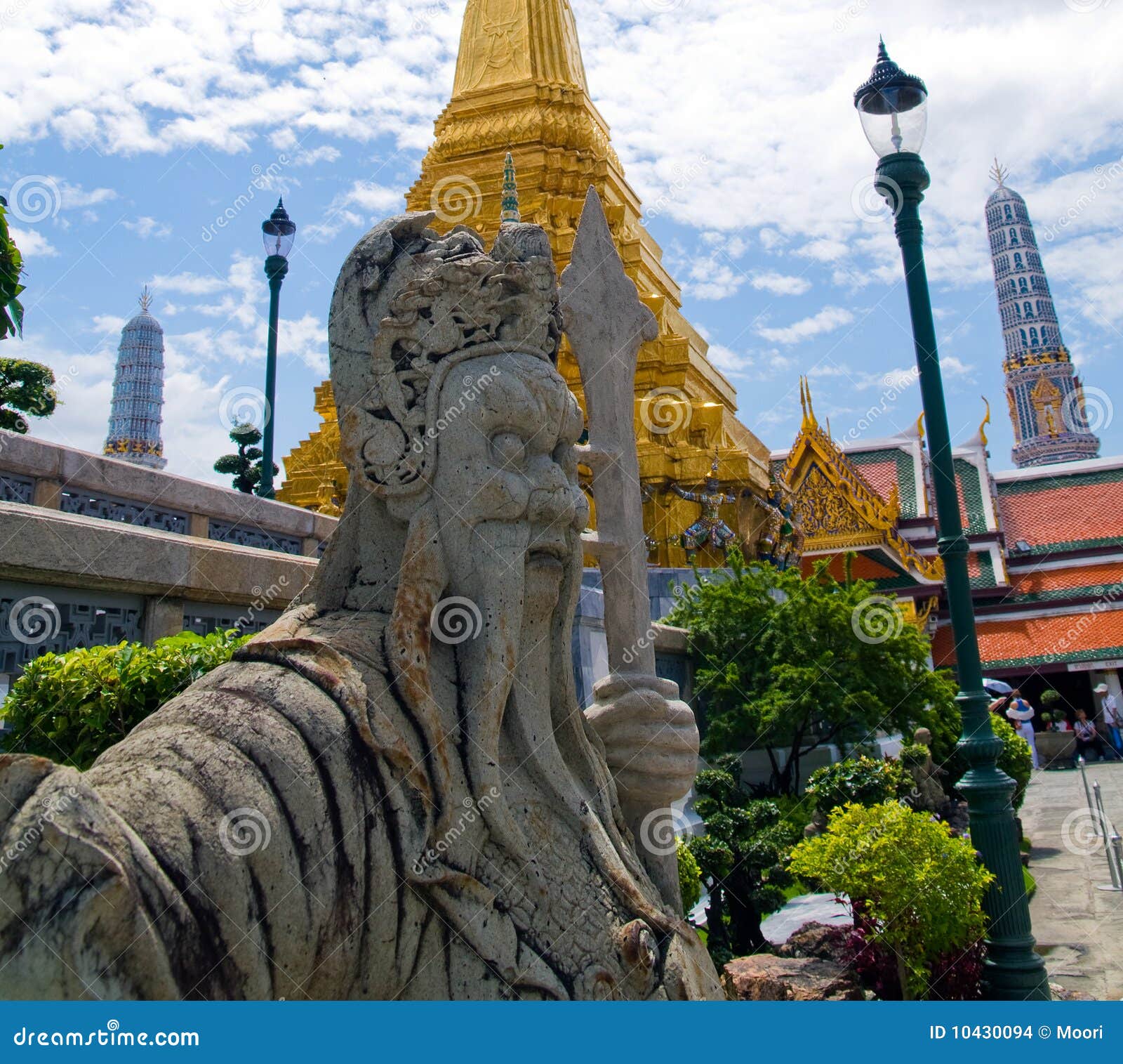Traditional Thai Statue at Grand Palace Stock Photo - Image of ...